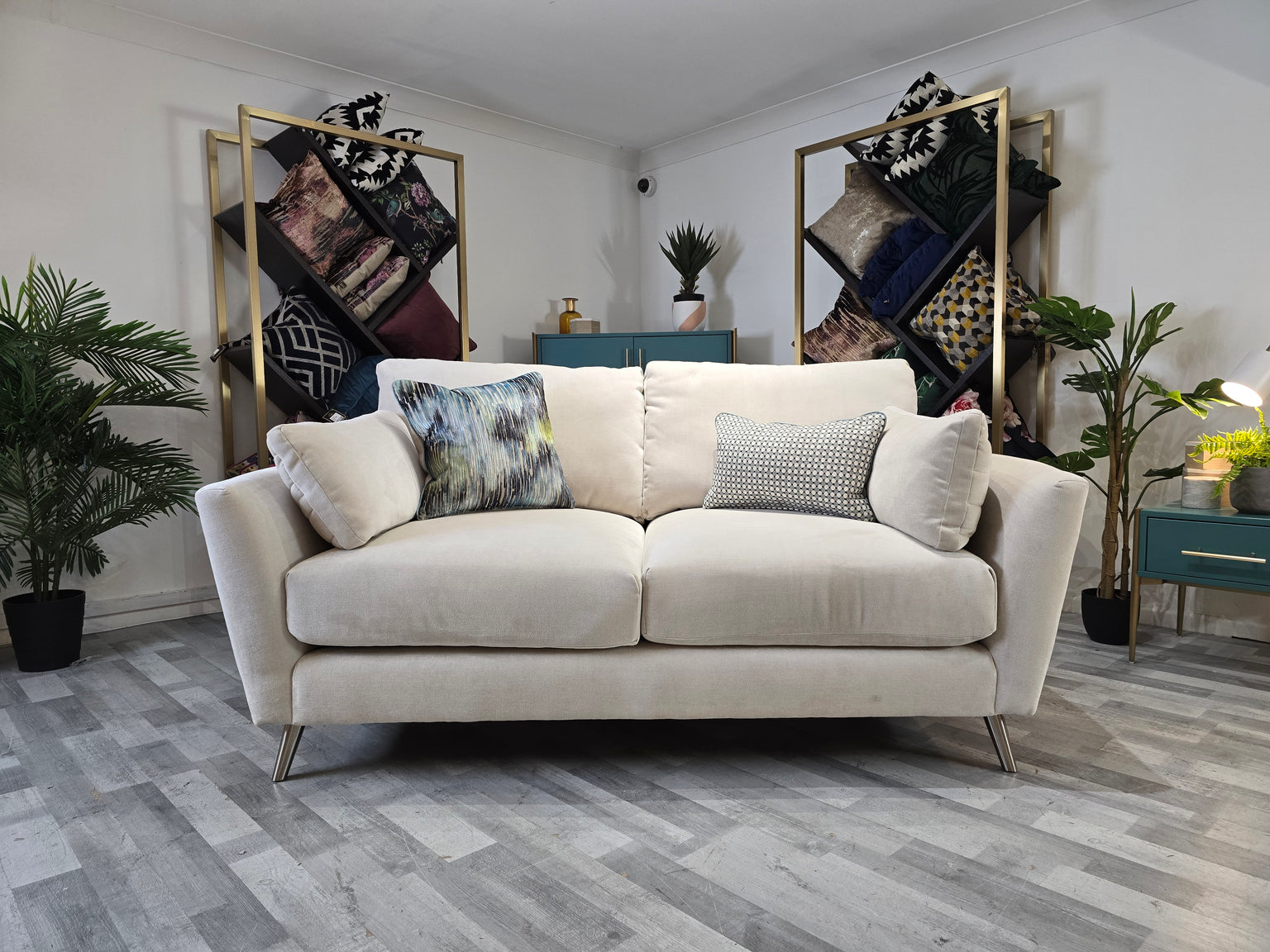 Ex-Display Sofas — The Sofa Clearance Outlet