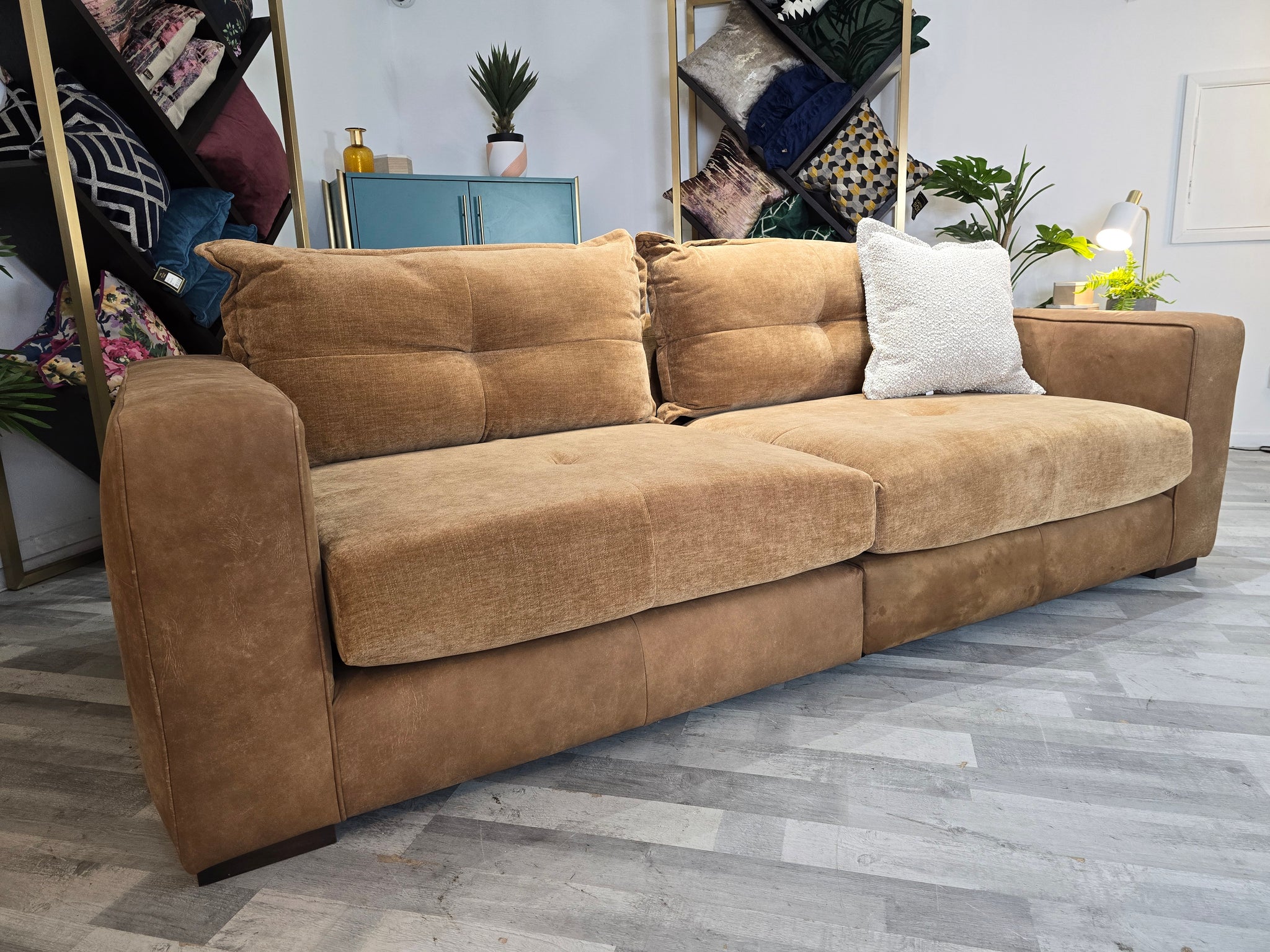 Ex-Display Sofas — The Sofa Clearance Outlet