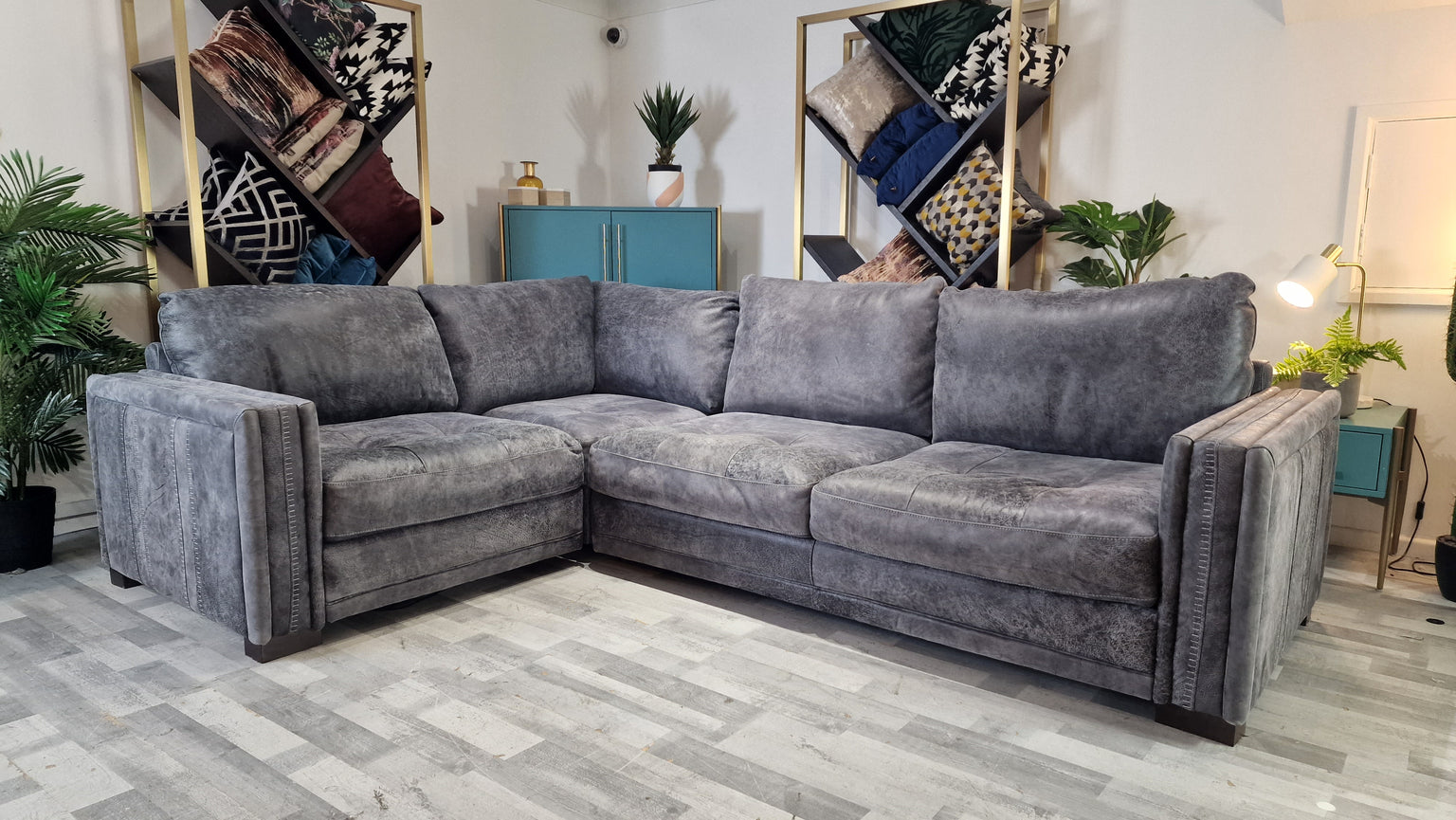 Corner Sofas — The Sofa Clearance Outlet