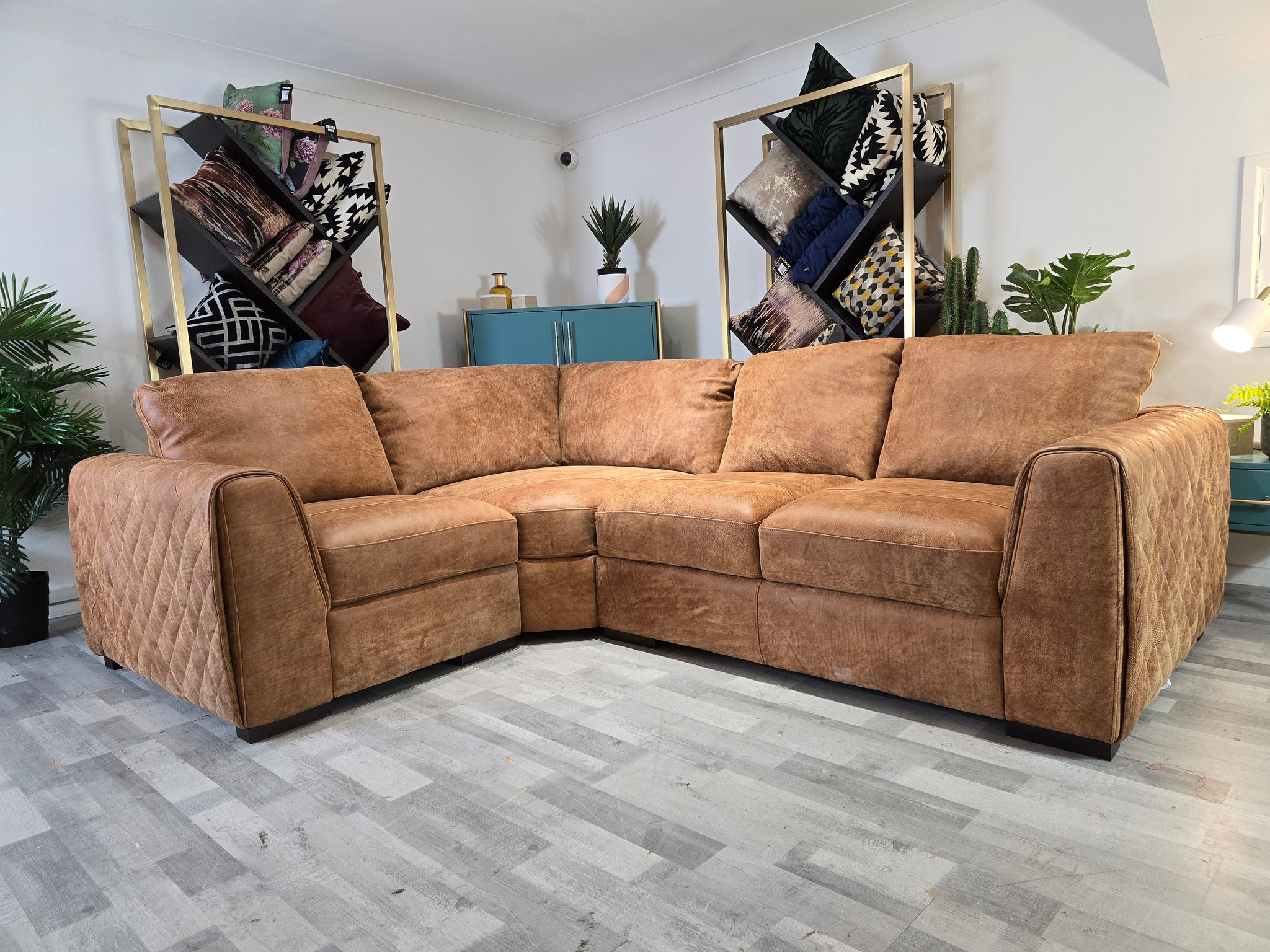 Corner Sofas — The Sofa Clearance Outlet