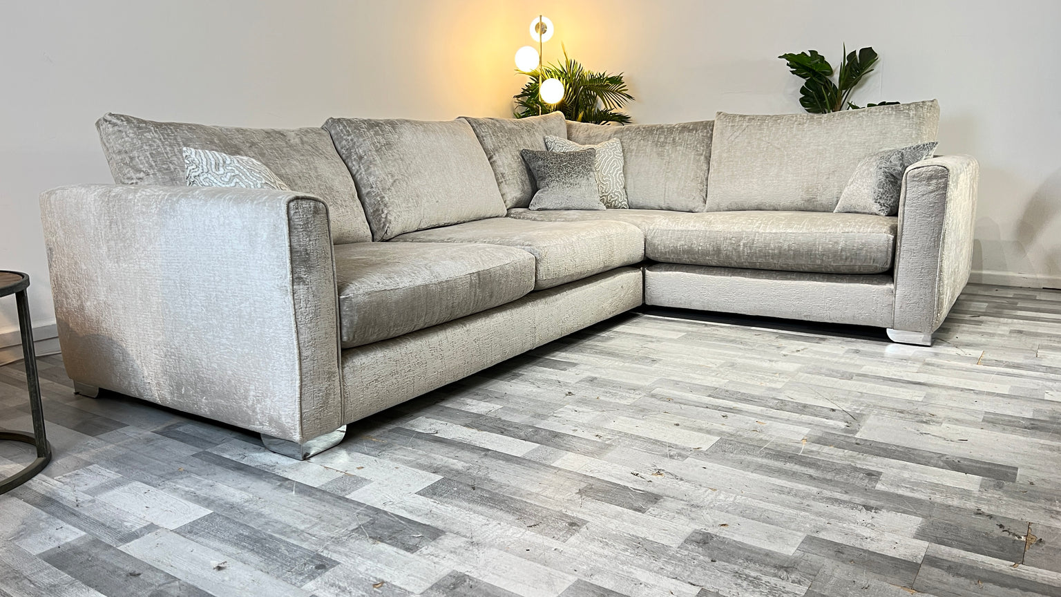 Corner Sofas — The Sofa Clearance Outlet