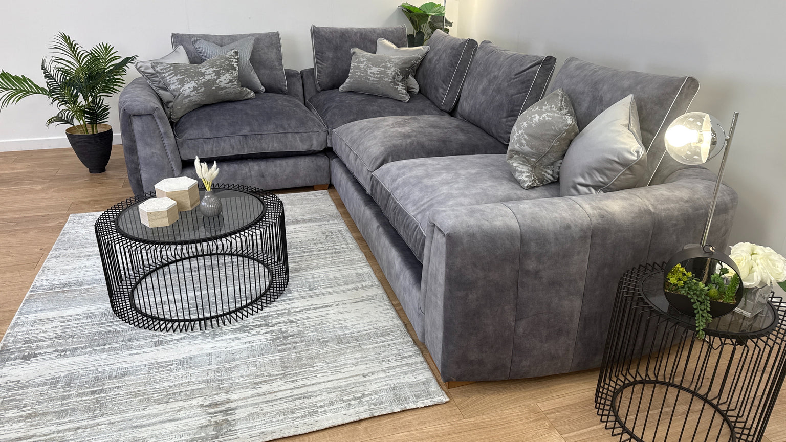 Corner Sofas — The Sofa Clearance Outlet