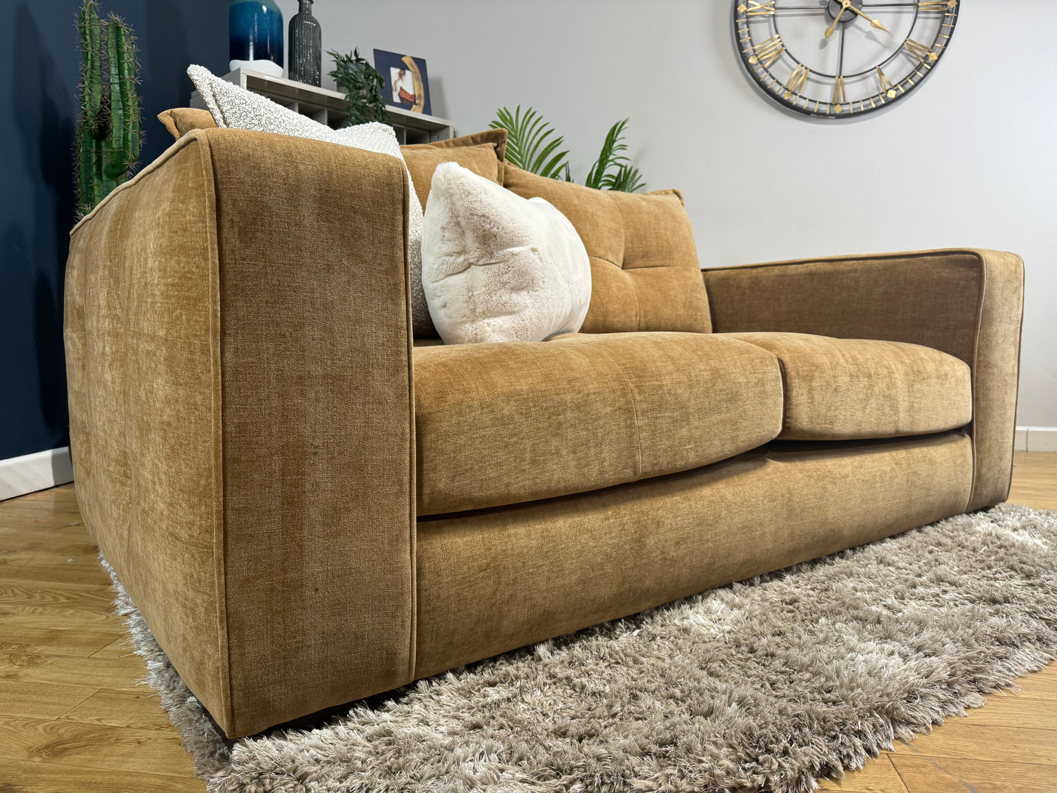 Ex-Display Sofas — The Sofa Clearance Outlet
