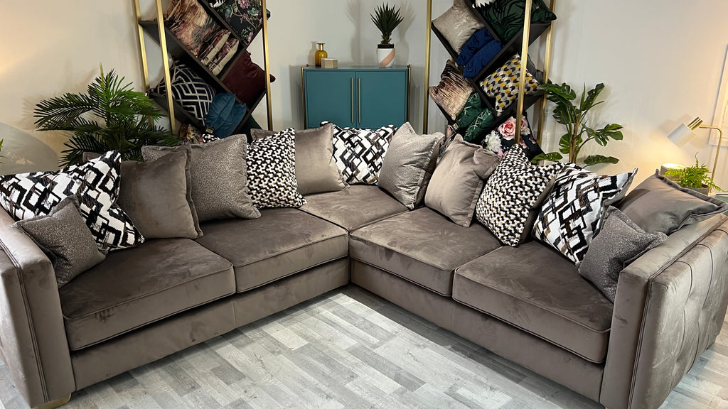 Ex-Display Sofas — The Sofa Clearance Outlet