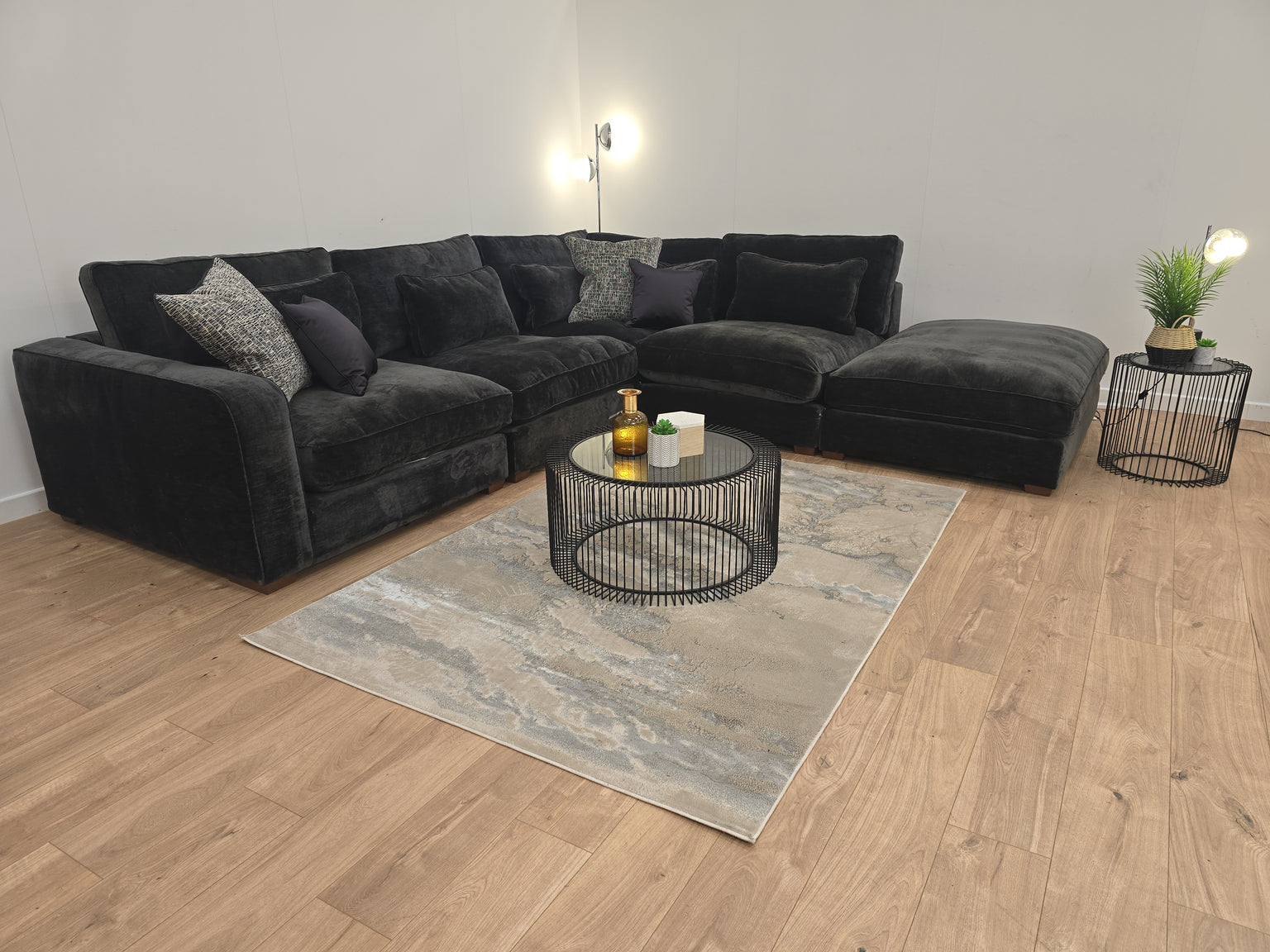Corner Sofas — The Sofa Clearance Outlet