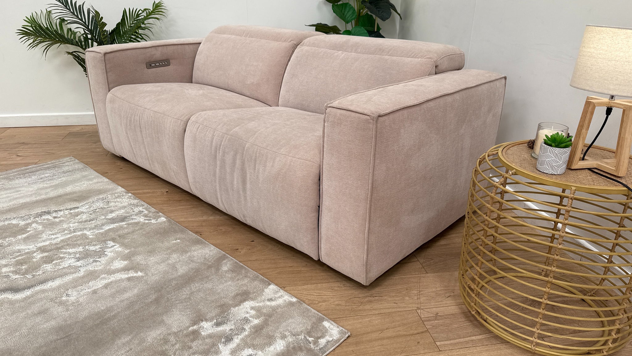 Ex-Display Sofas — The Sofa Clearance Outlet